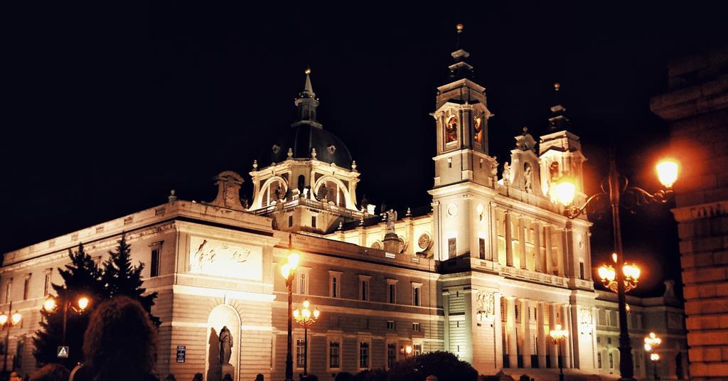 Vodafone IoT solutions to underpin Serveo’s energy-efficient street ...