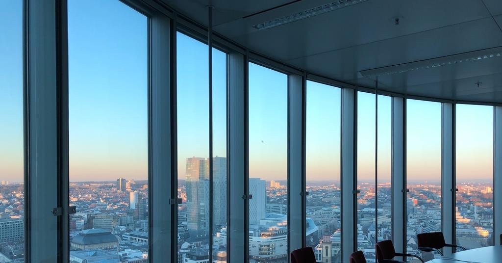 Execs upbeat about fixed wireless headway | Premium | TelcoTitans.com