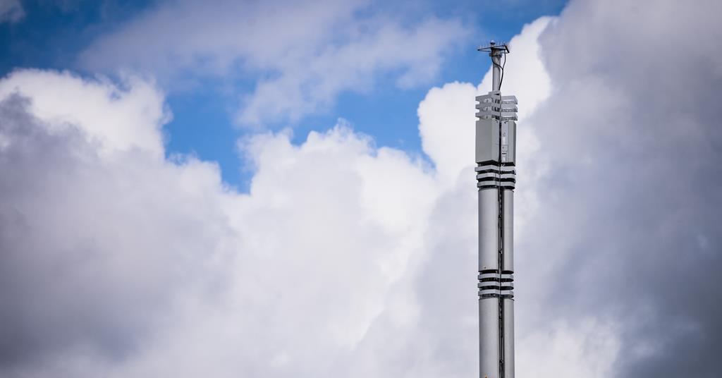 O2 reaches five figures on 5G antennas | Premium | TelcoTitans.com