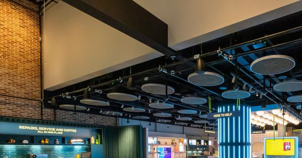 BT’s new retail hub is a ‘glimpse into the world of new EE’ | Consumer ...