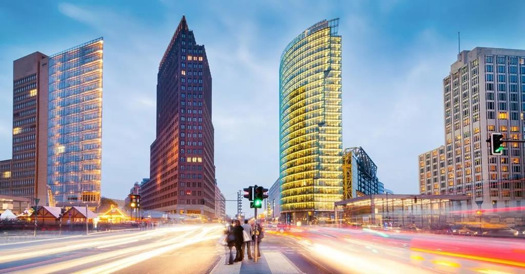 Telefónica targets 100m-premises fibre footprint by 2026 | Network ...