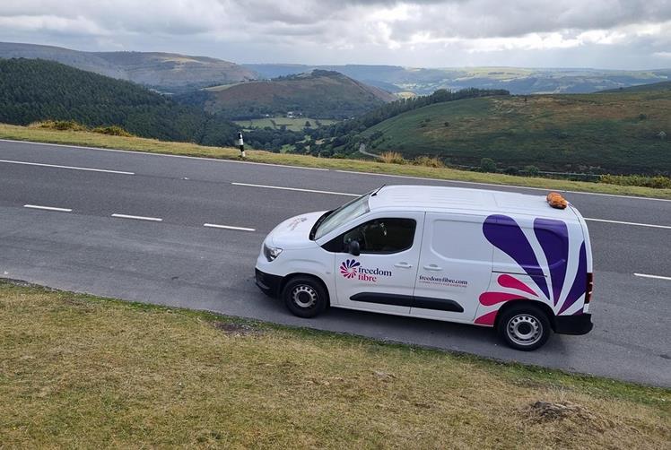 TelcoTitans | Telecoms & Digital Infra Insight